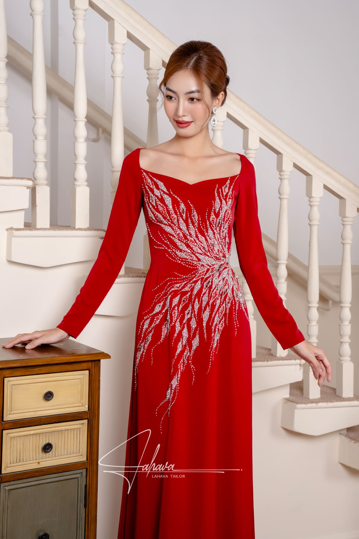 Modern Ao dai 2024 Custom made – LAHAVA